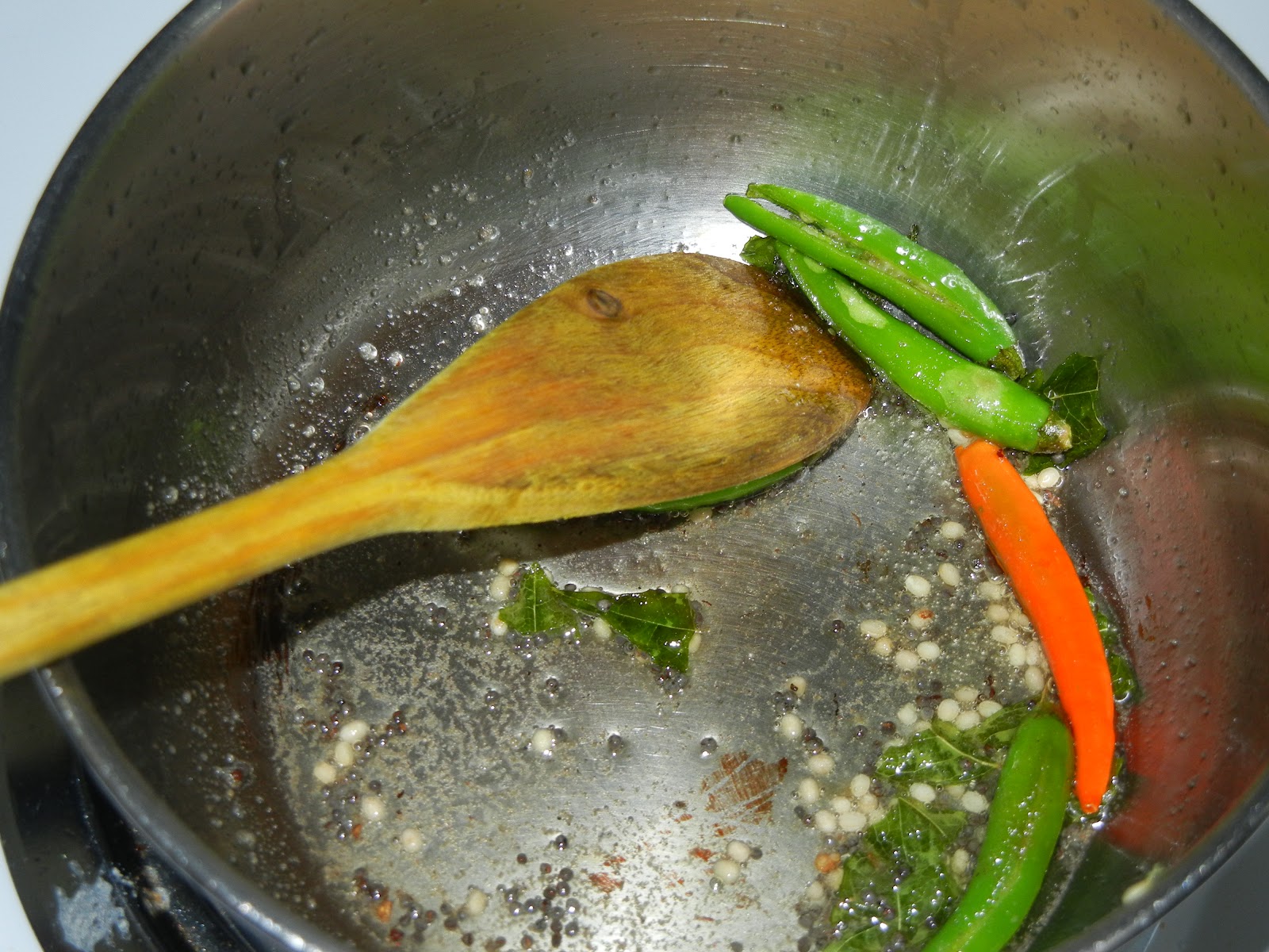 Yashodha's kitchen: SEMIYA / SEMOLINA VEGETABLE UPMA