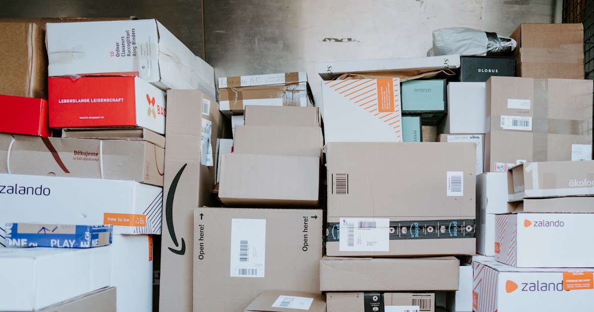 Throw a Packing Party and Gain a Simpler Life Today