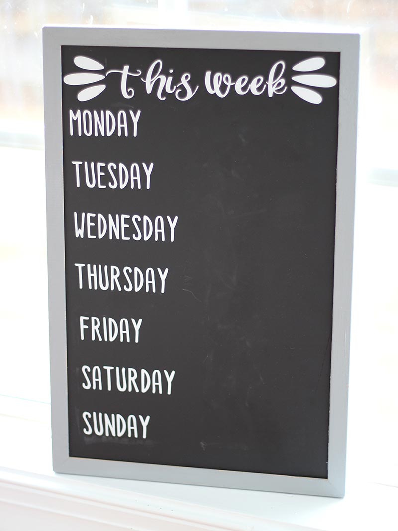 How to Get Organized with Cricut & a Chalkboard Weekly Planner | Sunny ...