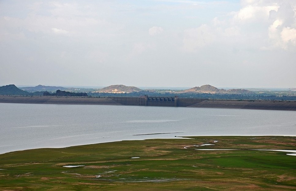 Tamilnadu Tourism: Manimuthar Dam, Kallidaikurichi