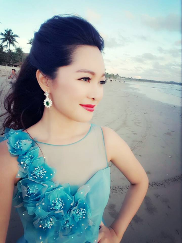 Moe Yu San Pre Wedding Photoshoot In Ngwe Saung Beach With Forever ...