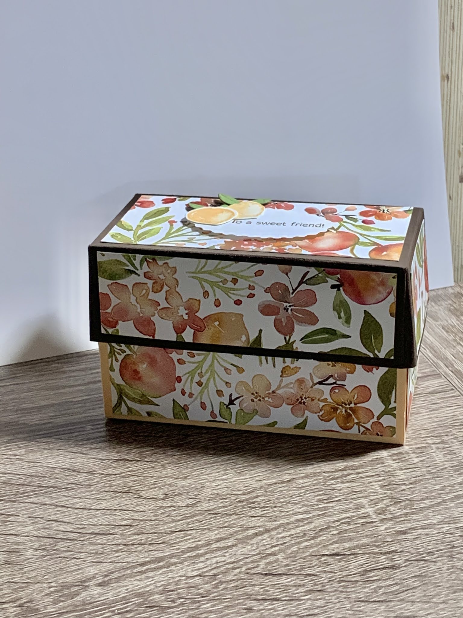 Creative Stamper : SWEET AS A PEACH BOX