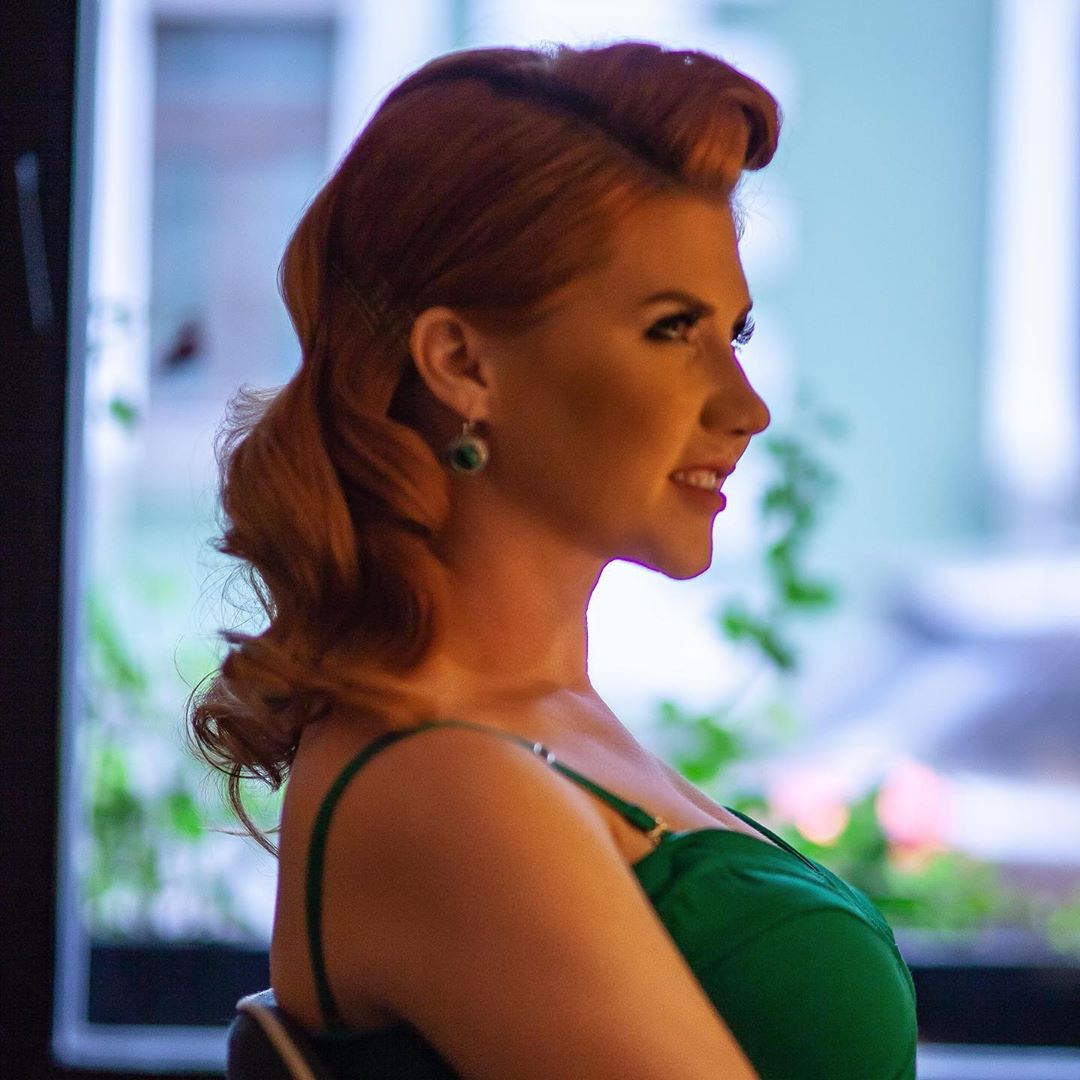 Анна Чапман (Anna Chapman) показала новые пикантные фото 2020 года