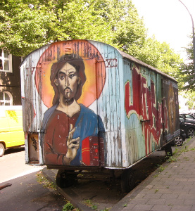 Relaxshacks.com: A funktified/bizarre caravan sighting in Germany- "The ...