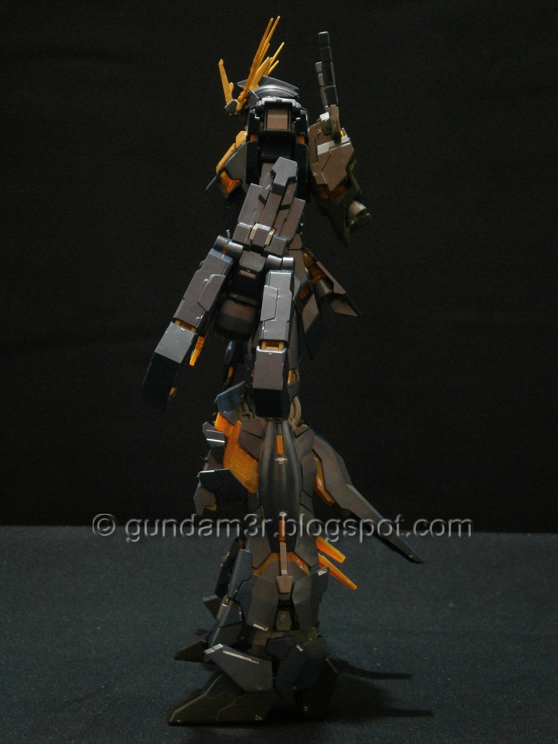 Unicorn Gundam 02 Banshee (Destroy Mode) MG Review Part 3