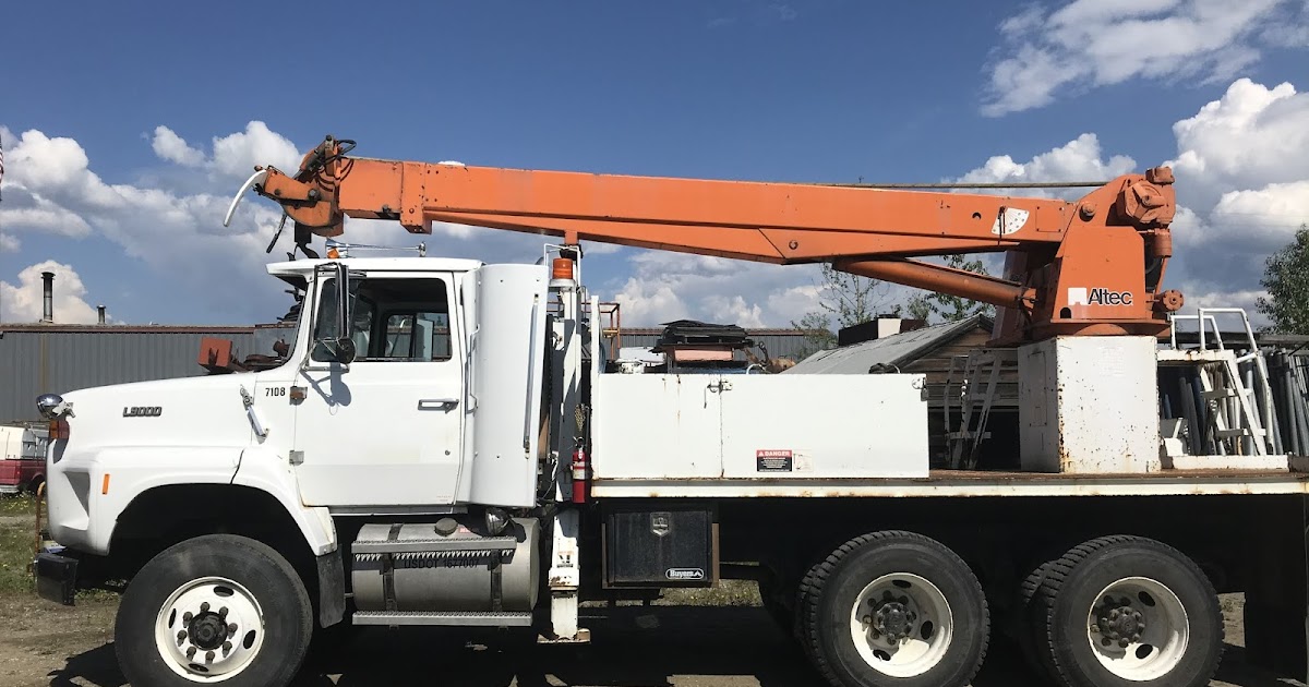 PAC Equipment Sales: 1987 Ford L9000 with Aztec D1000-TR Boom