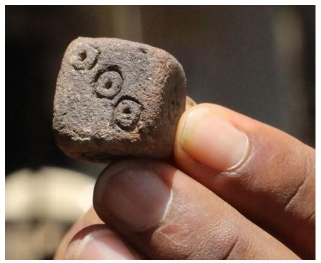 Anothershadow: keezhadi history ; unearthing civilization of vaigai valley