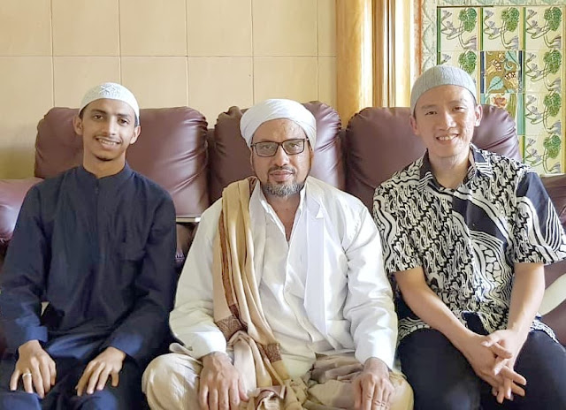 Felix Siauw Sindir Pemerintah, Perusuh di Papua Tak Disebut Makar ... Felix Siauw Sindir Pemerintah, Perusuh di Papua Tak Disebut Makar ...