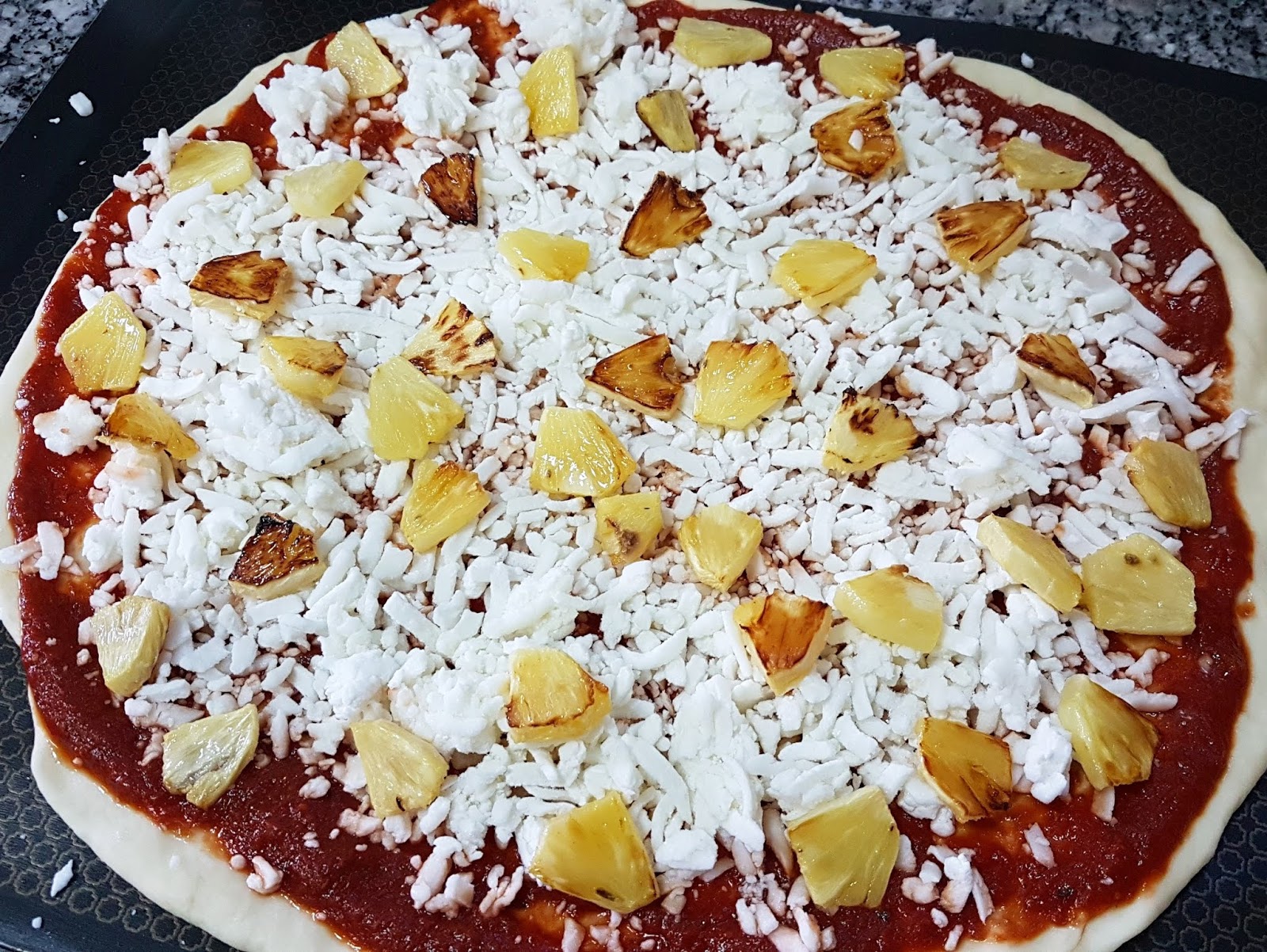 Maryam's Culinary Wonders: 1343. Ananas Pizza