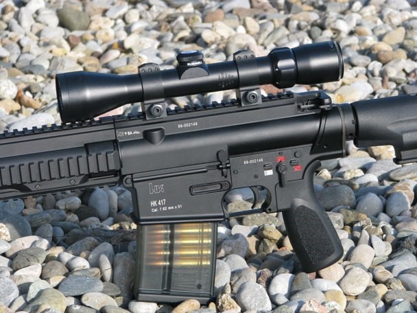 Defensa y Armas: Los Mossos d’Esquadra buscan adquirir fusiles de asalto