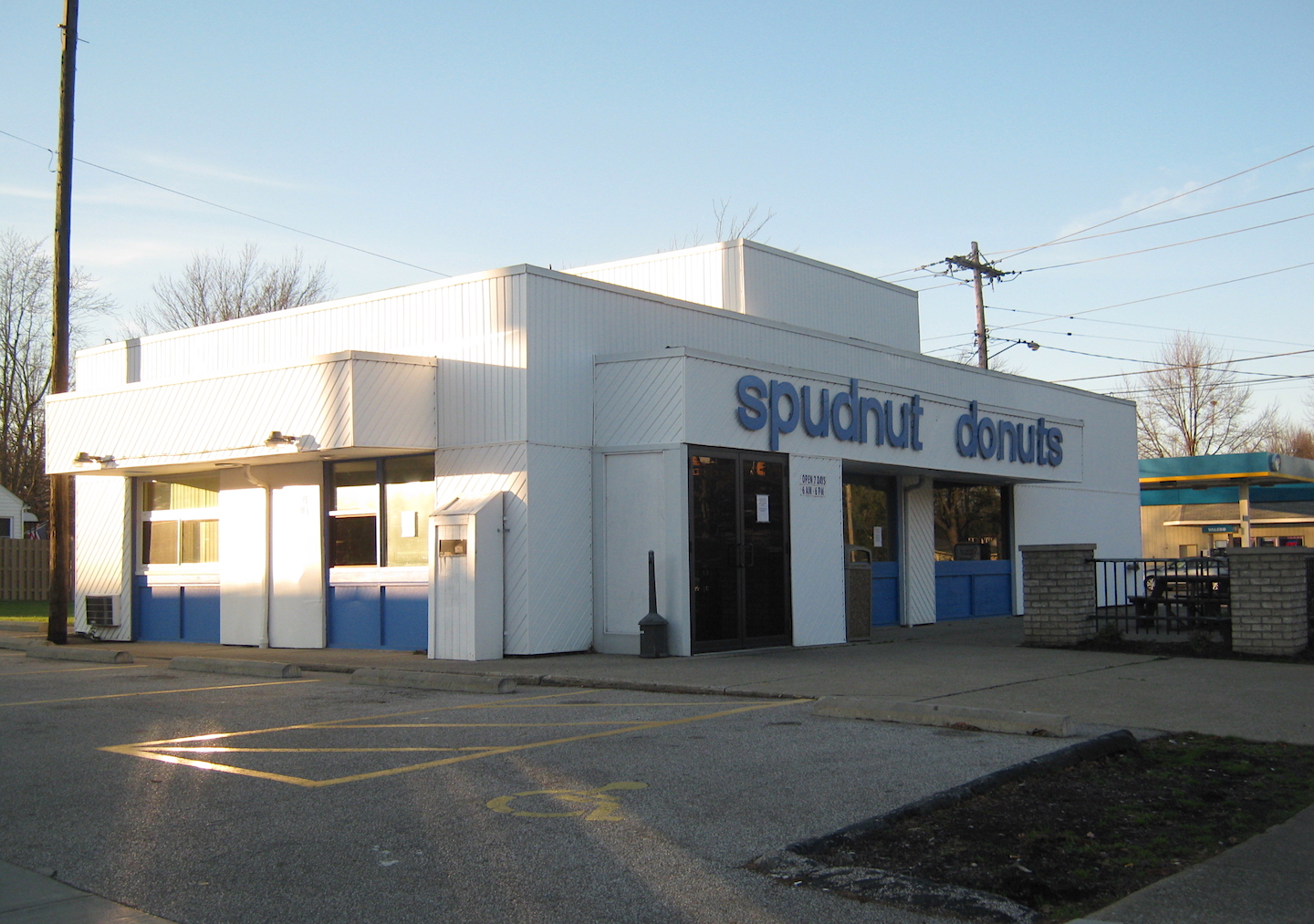 Brady's Bunch of Lorain County Nostalgia: Spudnuts Come to Lorain ...