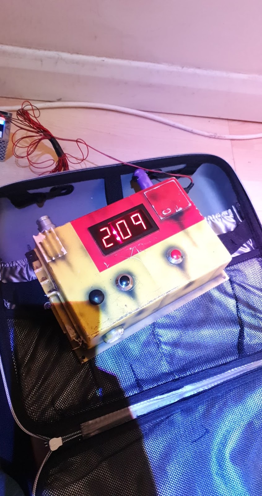 The Crystal Maze Fan Group Blog: 90's Futuristic Timer Clock Prop still ...