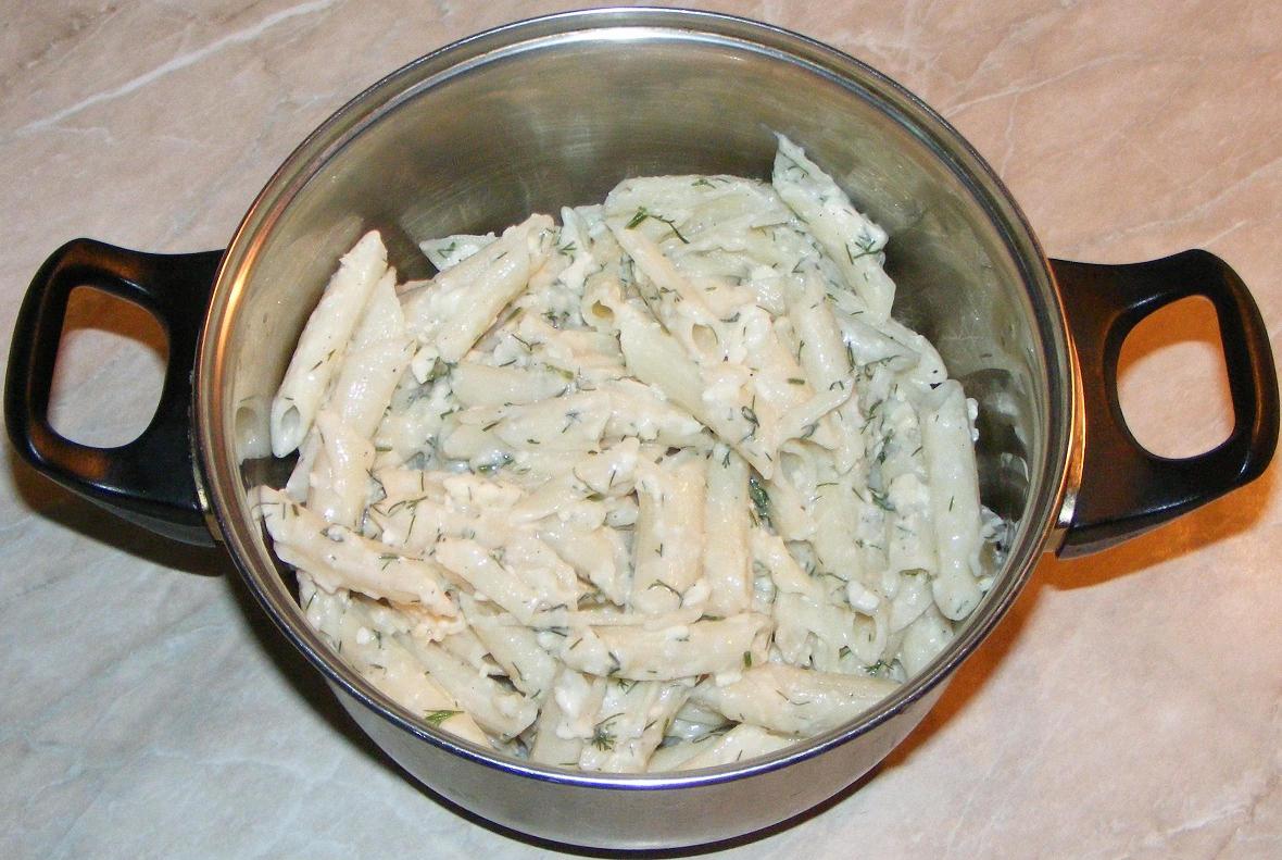 Paste cu sos de iaurt Retete de paste cu sos alb | Preparatedevis.ro