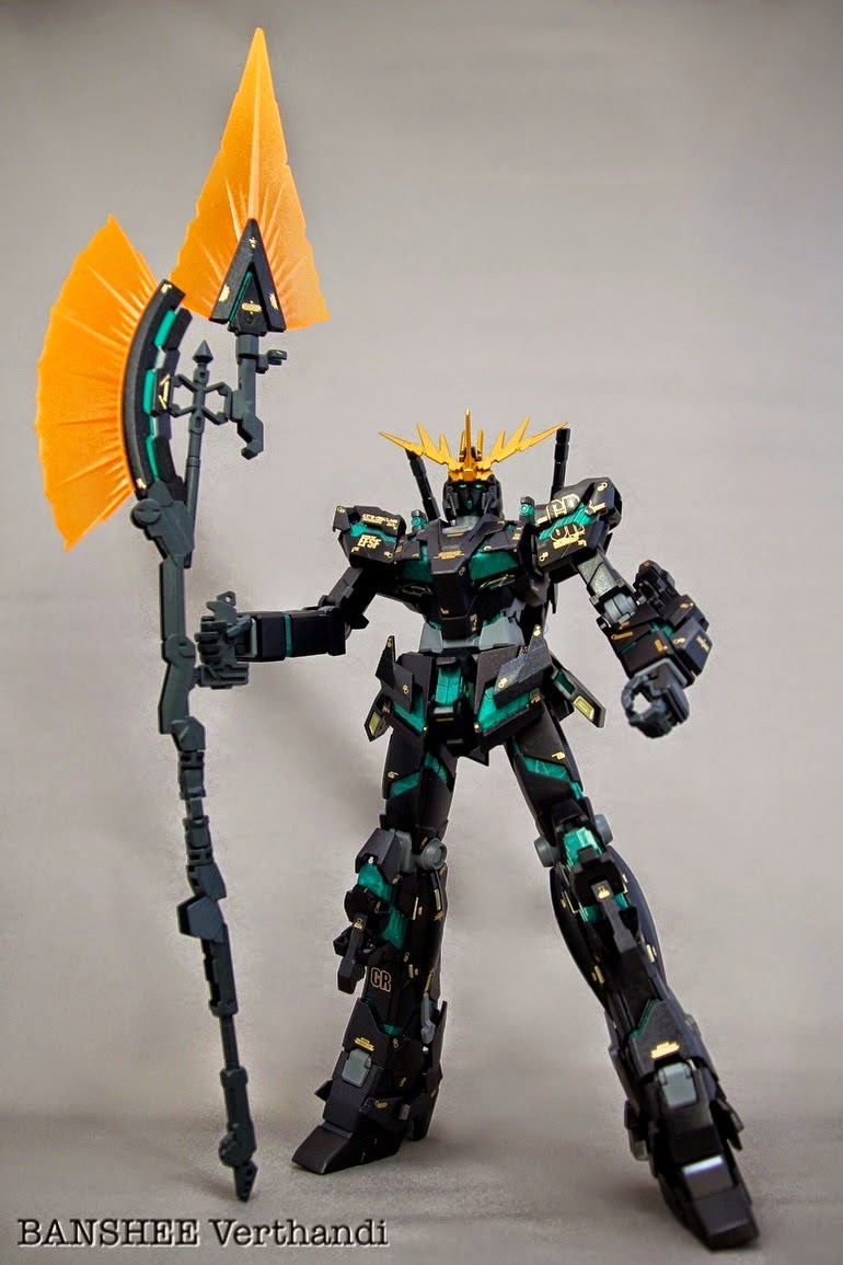 Gundam Family: MG 1/100 Unicorn Gundam 02 Banshee Verthani Custom Build