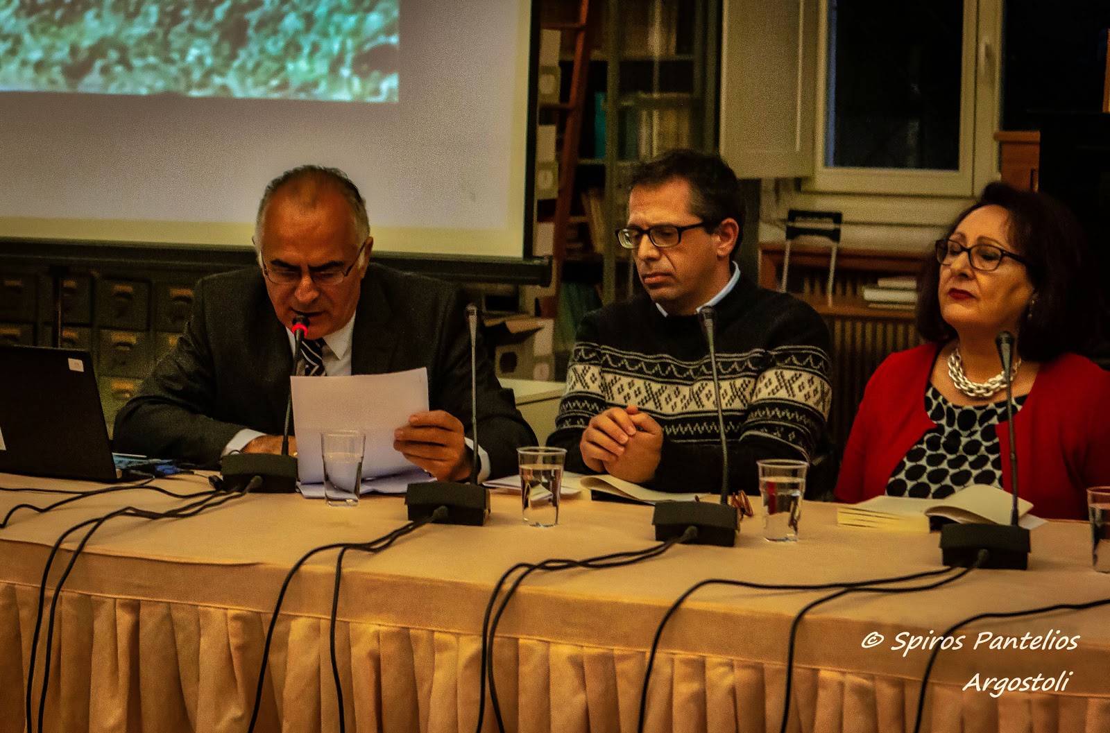 “ΑΒΕΡΤΟΣΙΑ” .Το νεο βιβλιο της Τινας Κουρκουμελη παρουσιαστηκε στη ...