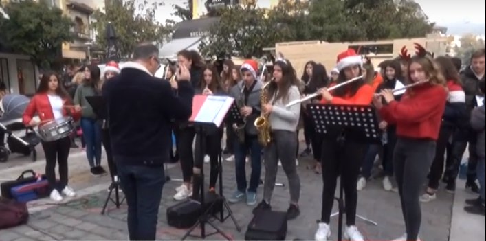 ΠΥΞΙΔΑ ΣΤΟΛΙΣΜΟΣ ΧΡΙΣΤΟΥΓΕΝΝΙΑΤΙΚΩΝ ΔΕΝΤΡΩΝ