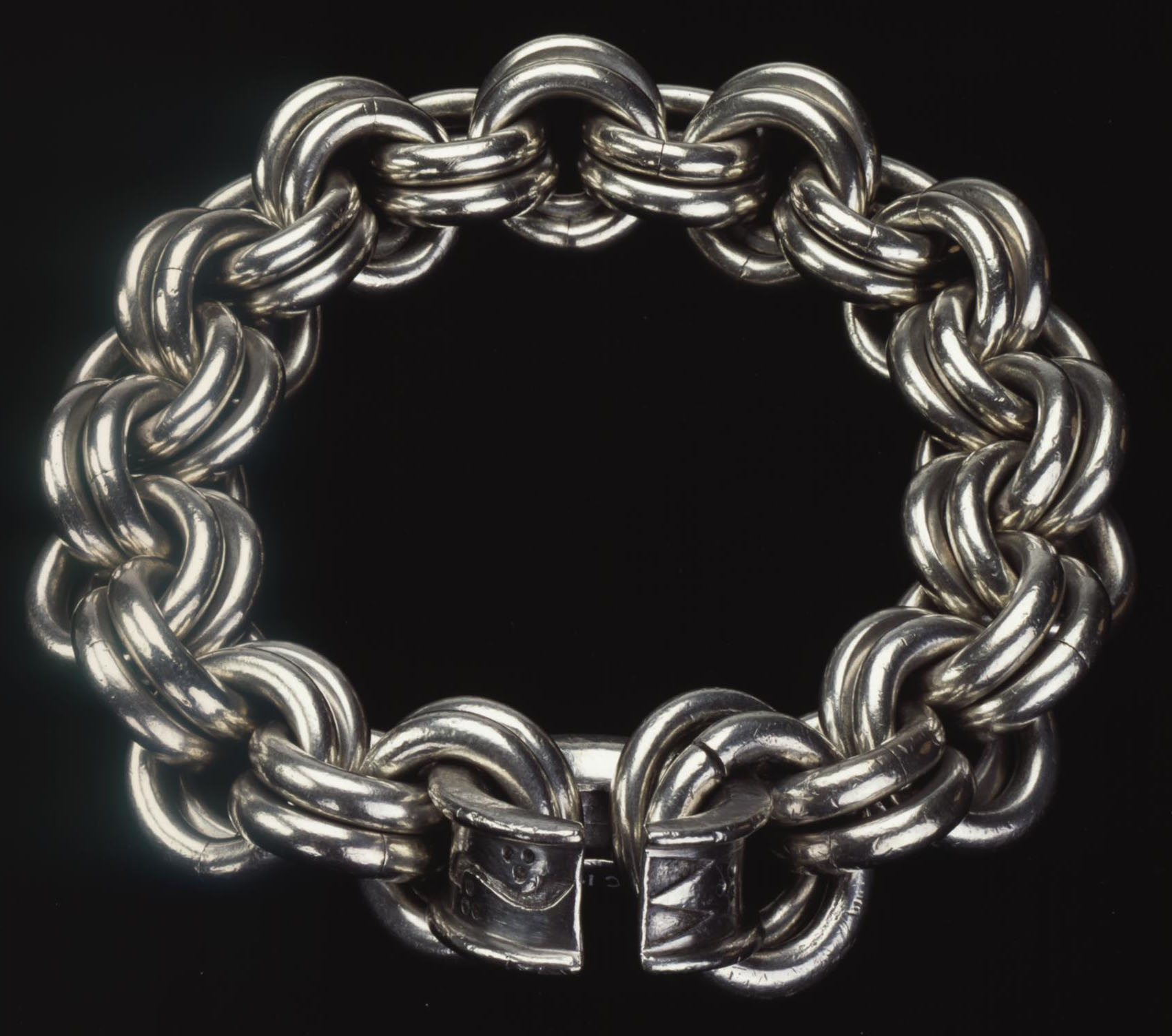 Historia del Arte: Cadena de Whitecleuch