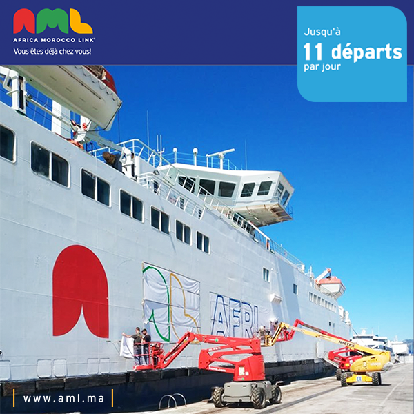 FERRYBALEAR: El "AMMAN" va tomando la imagen corporativa de AML