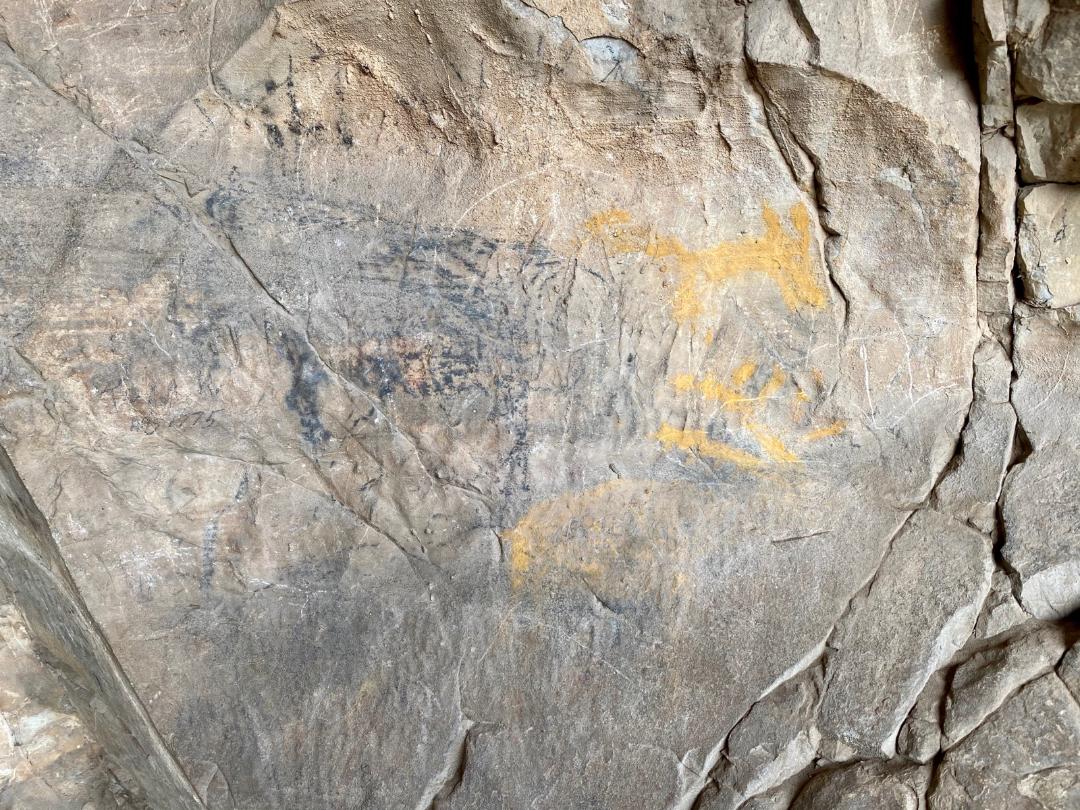 Rock Art Blog: SWEETWATER CAVE. COLORADO, A UTE INDIAN PICTOGRAPH SITE: