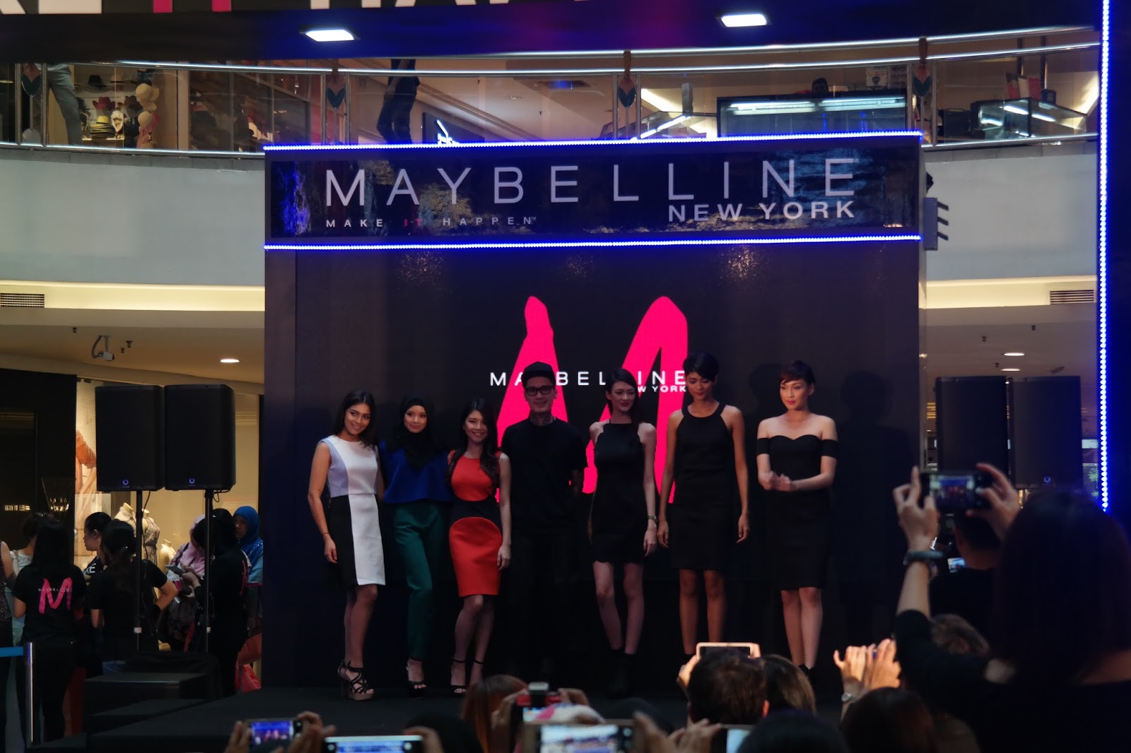 E-Wen Hooi: Maybelline Launches New Tagline 'Make It Happen' @ Midvalley