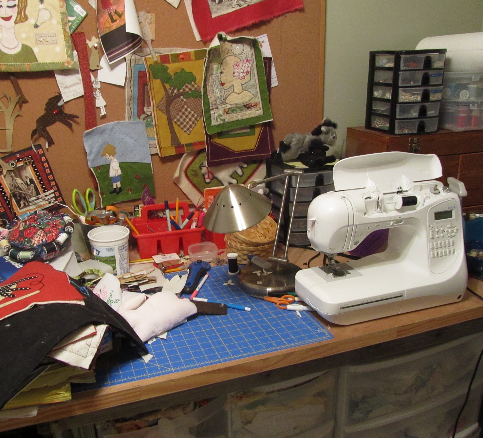 BarnBugStudio: MESSY WORK TABLE Photo Collaboration