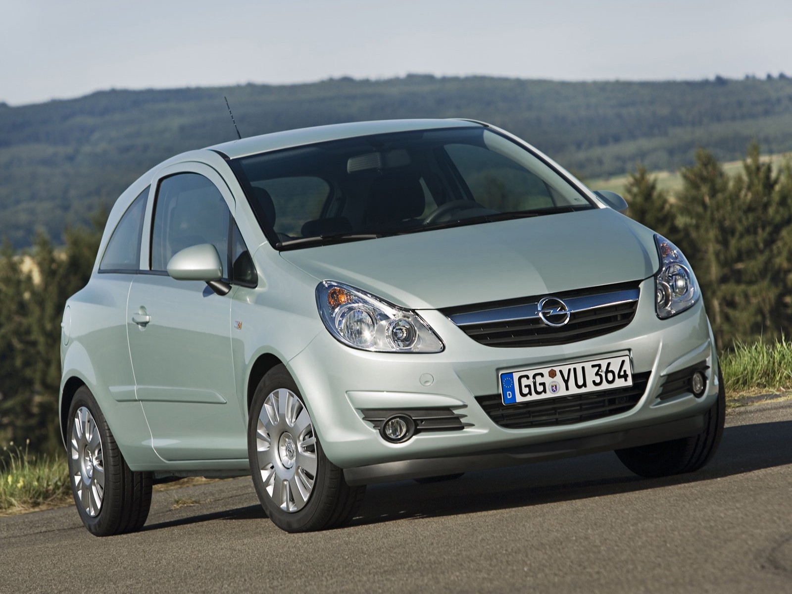 2007 - Opel Corsa Hybrid Concept (Full Pic)