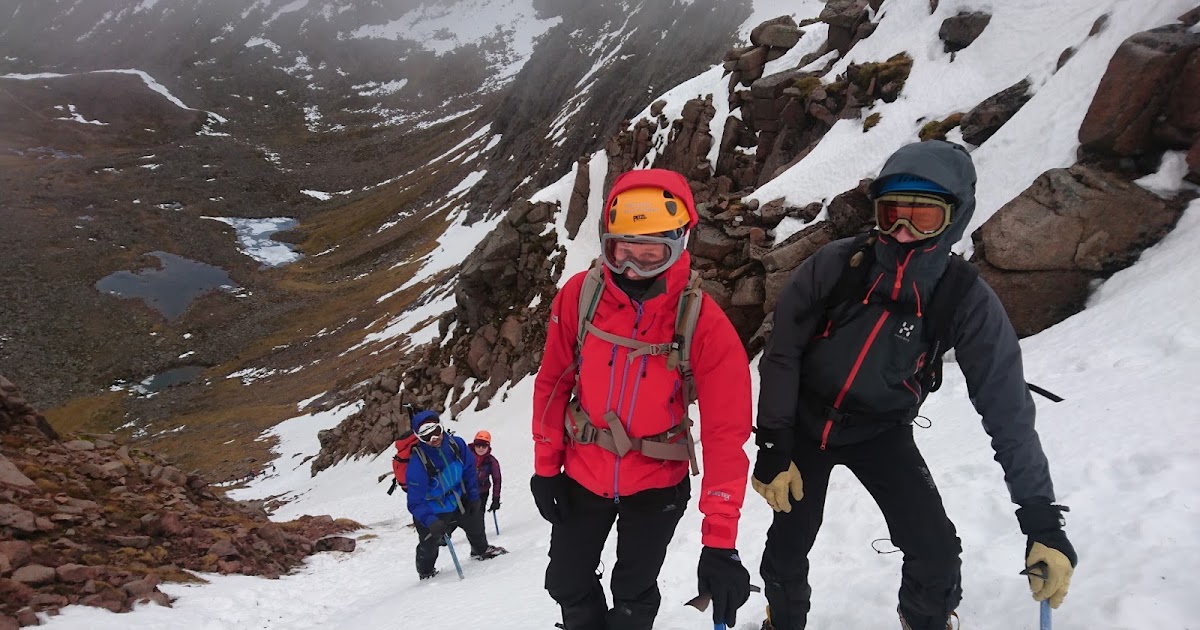 TARMACHAN MOUNTAINEERING: POINT FIVE GULLY, CAIRNGORMS, WINDY