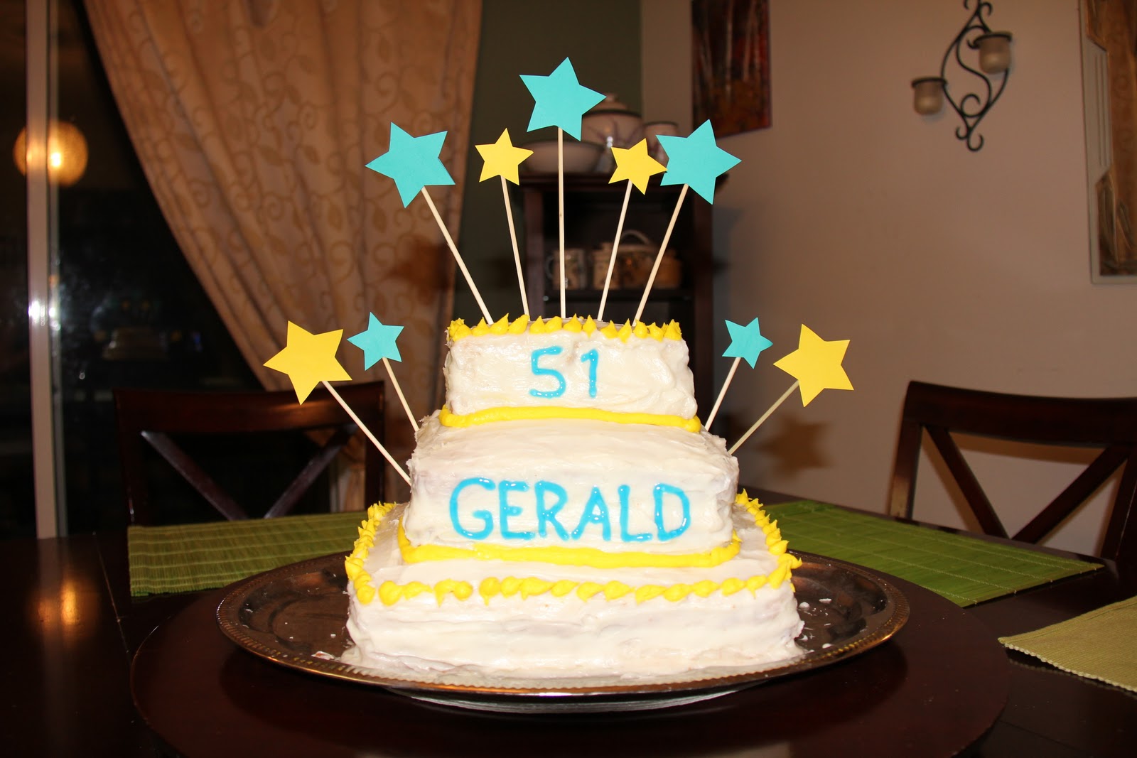 Hawadäre!: 101 Crafts to Make #67 - Cake Decorated With Regular Icing ...