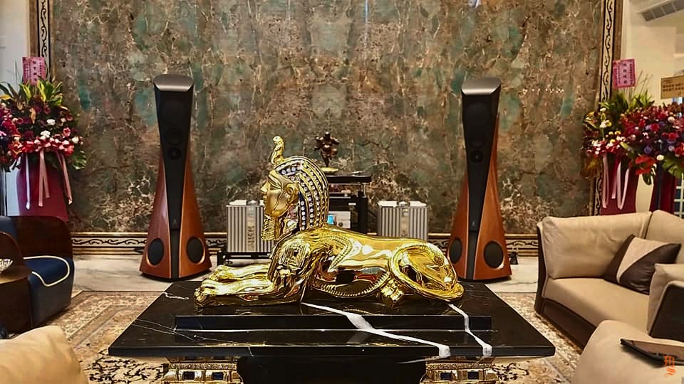 ARTESANIA – ESTELEON – BURMESTER – M & S | Ultimate High-Fidelity
