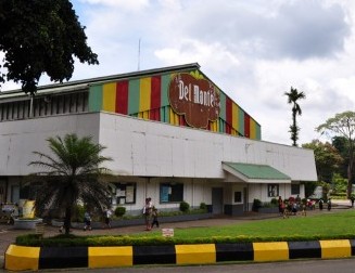 DEL MONTE PINEAPPLE PLANTATION