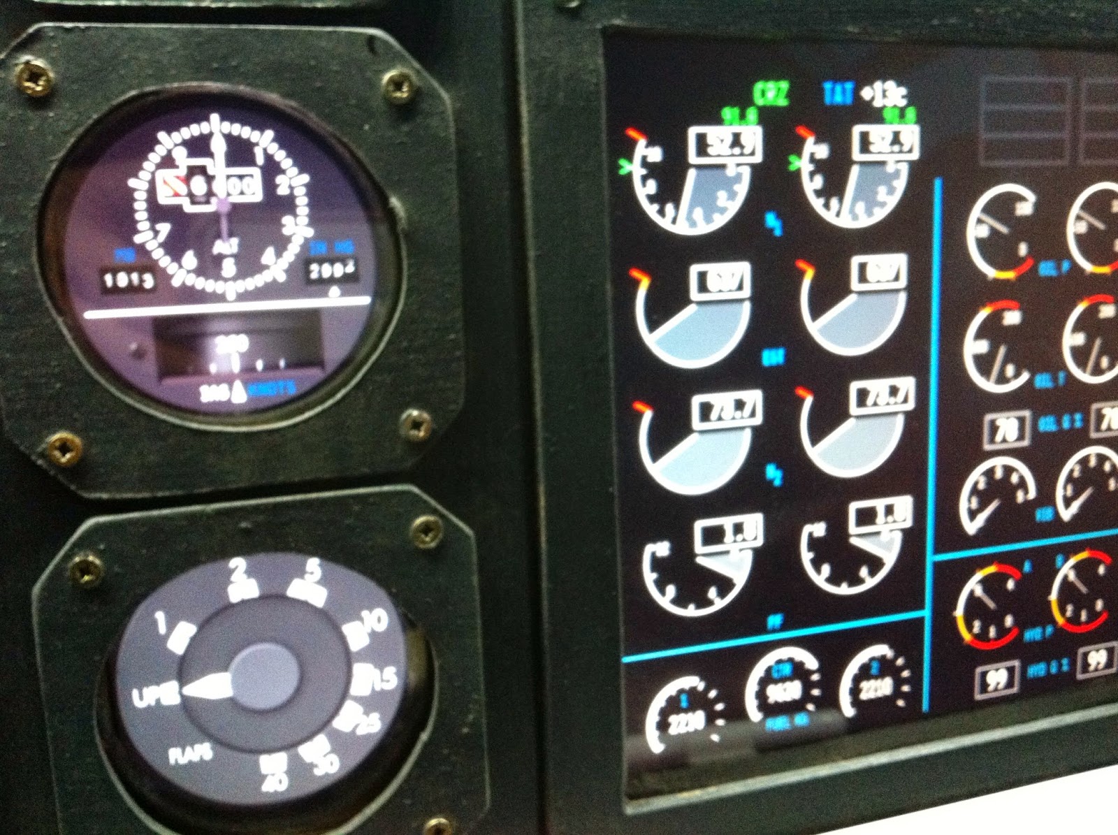 Boeing 737 Simulator BGBD: MIP 737 Boeing Panel Windows Frames verglasen.