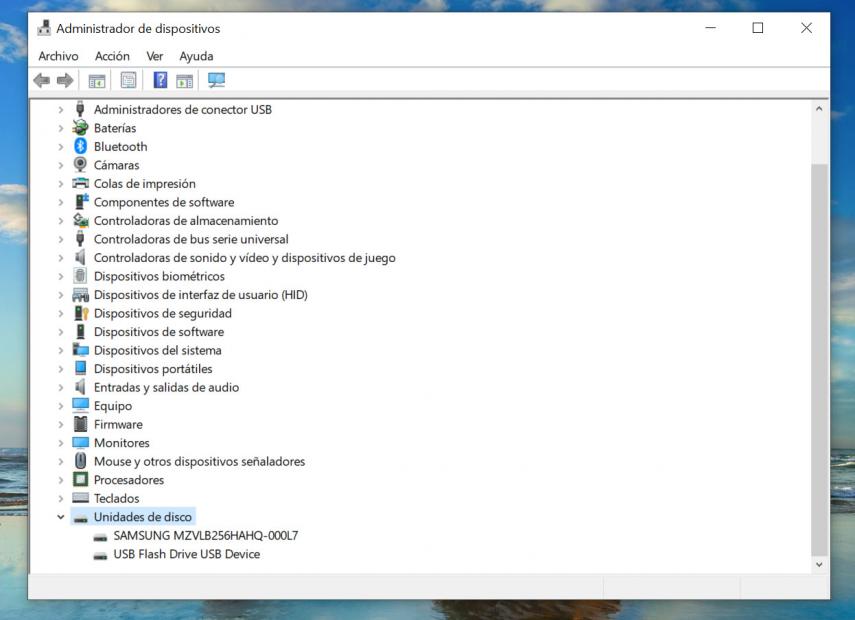 Forma correcta y segura de quitar una memoria USB en Windows 10