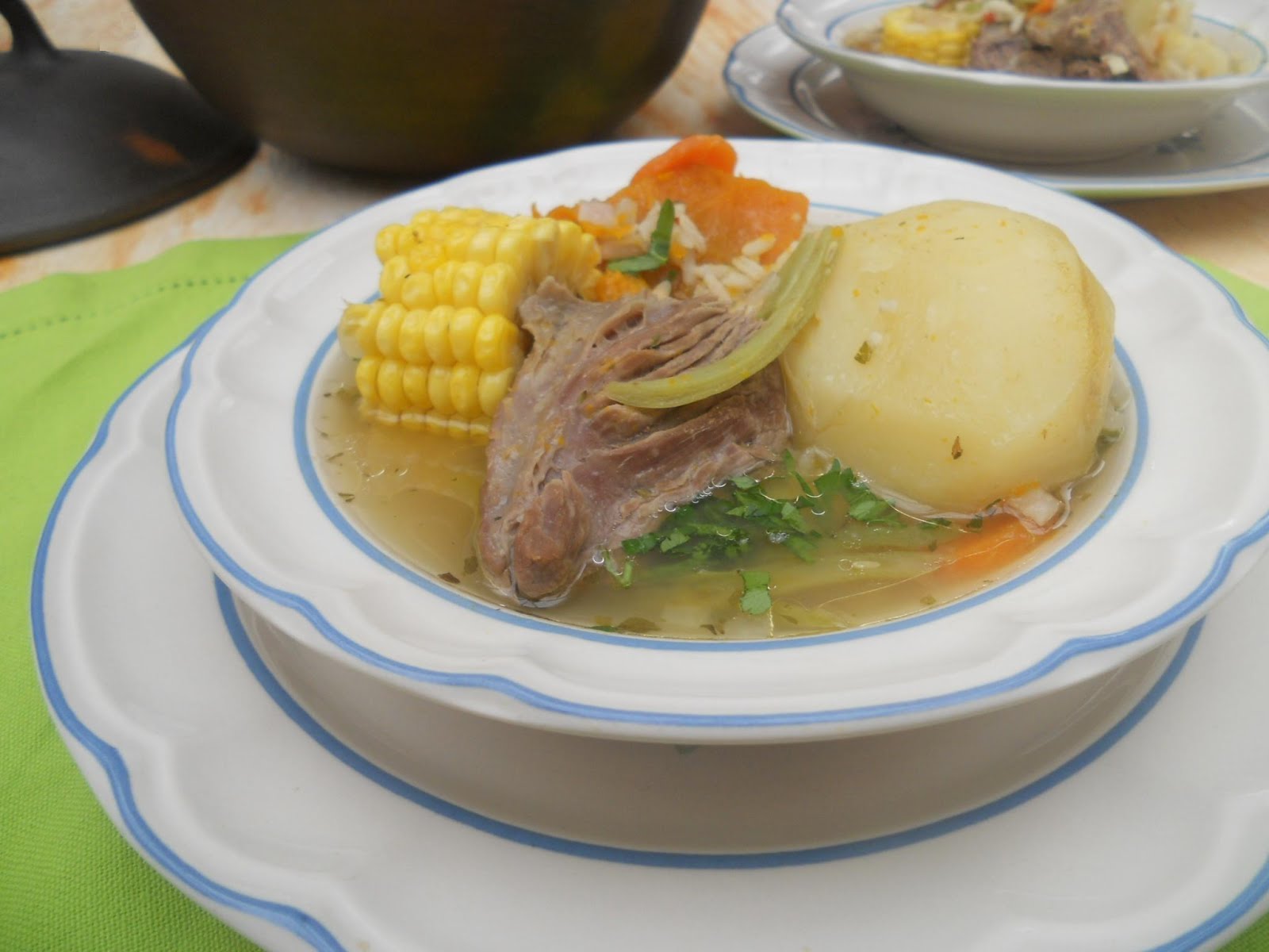 Cocina Chilena . Recetas Caseras: CAZUELA de VACUNO