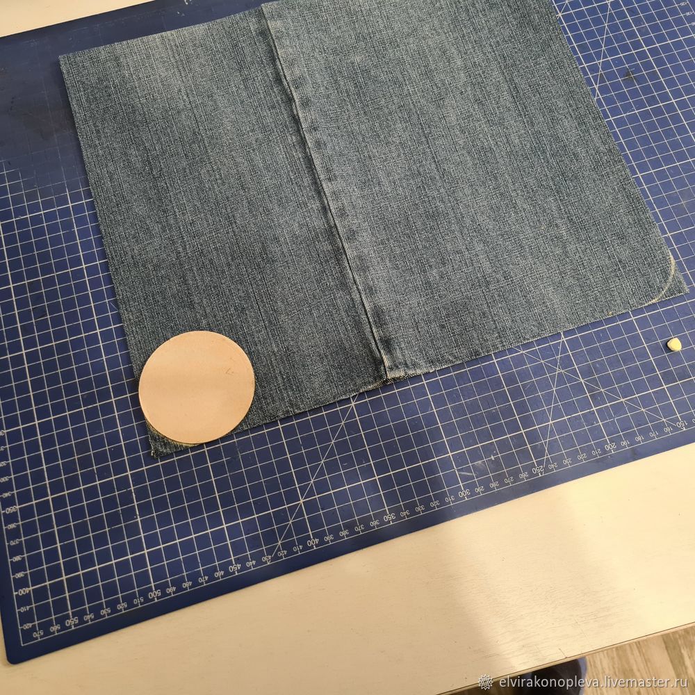 Recycled Denim Bag. Free Pattern & Tutorial ~ DIY Tutorial Ideas!