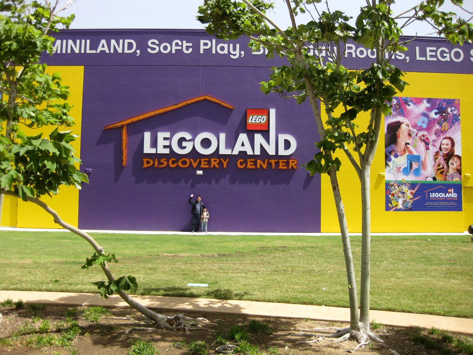 Far Skyes Enterprise: Lego Discovery Center, Dallas TX