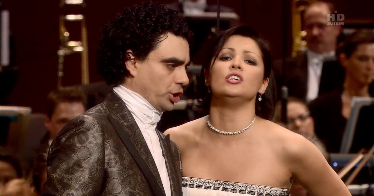 LA GRAN MUSICA: NETREBKO Y VILLAZON