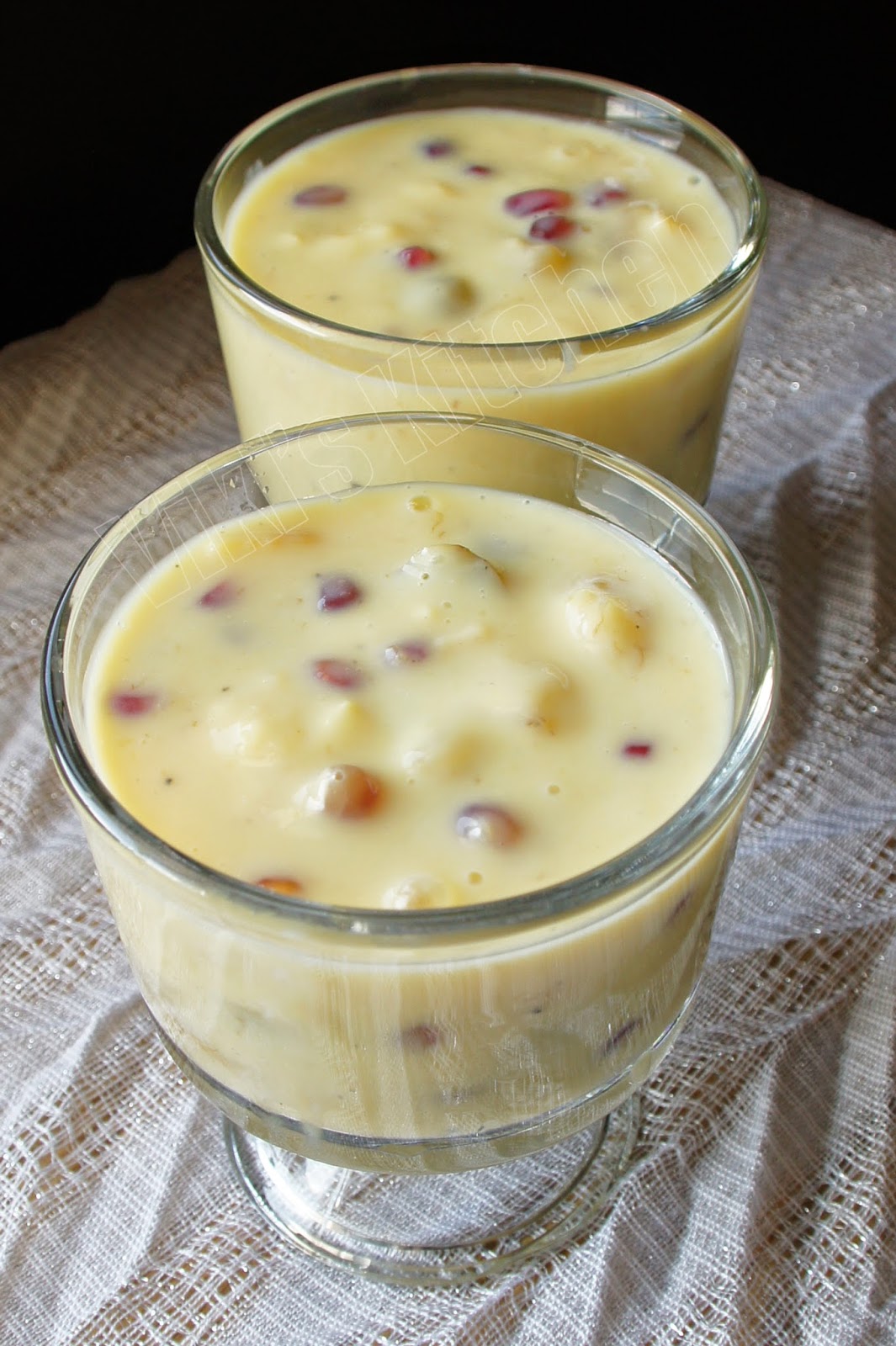 Viki 's Kitchen: Fruit custard