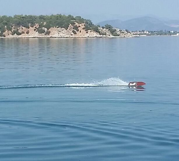 Innovation: DIY RC Deep-V Fishing boat 60cm