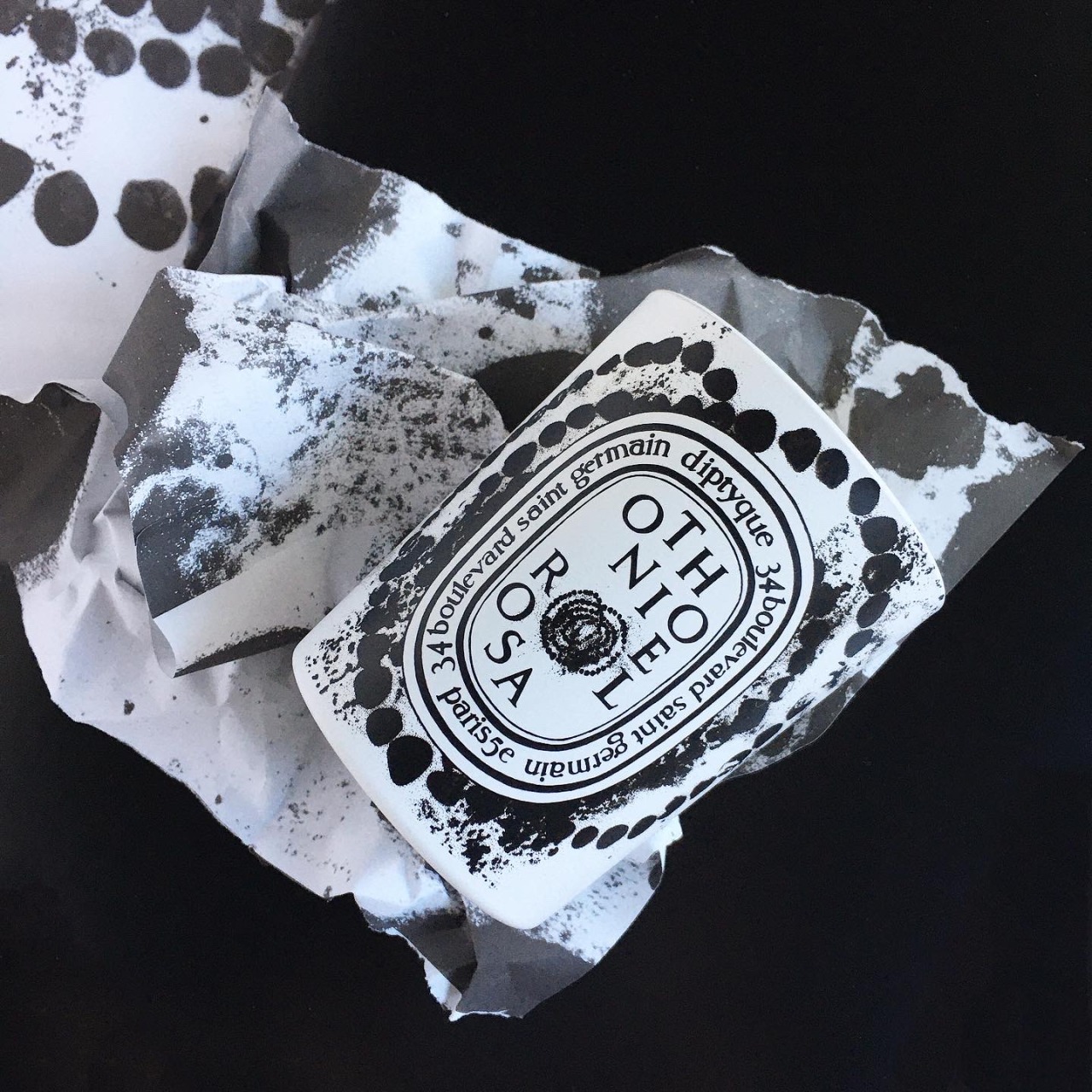 The Beauty Cove: IL PROFUMO: OTHONIEL ROSA di DIPTYQUE