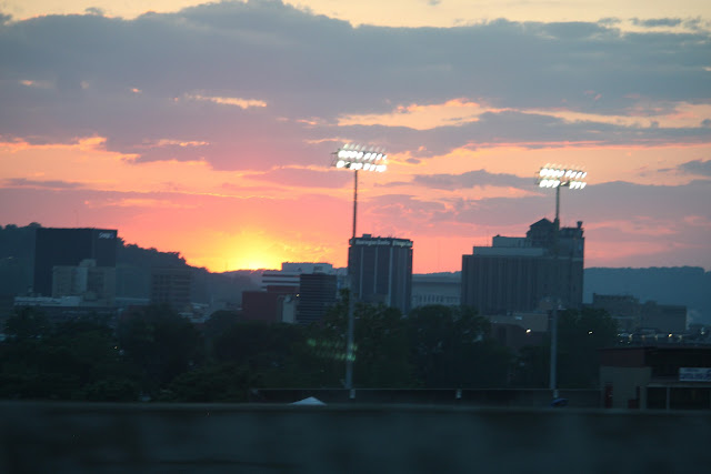 Round The Bend: Skywatch Over Charleston West Virginia