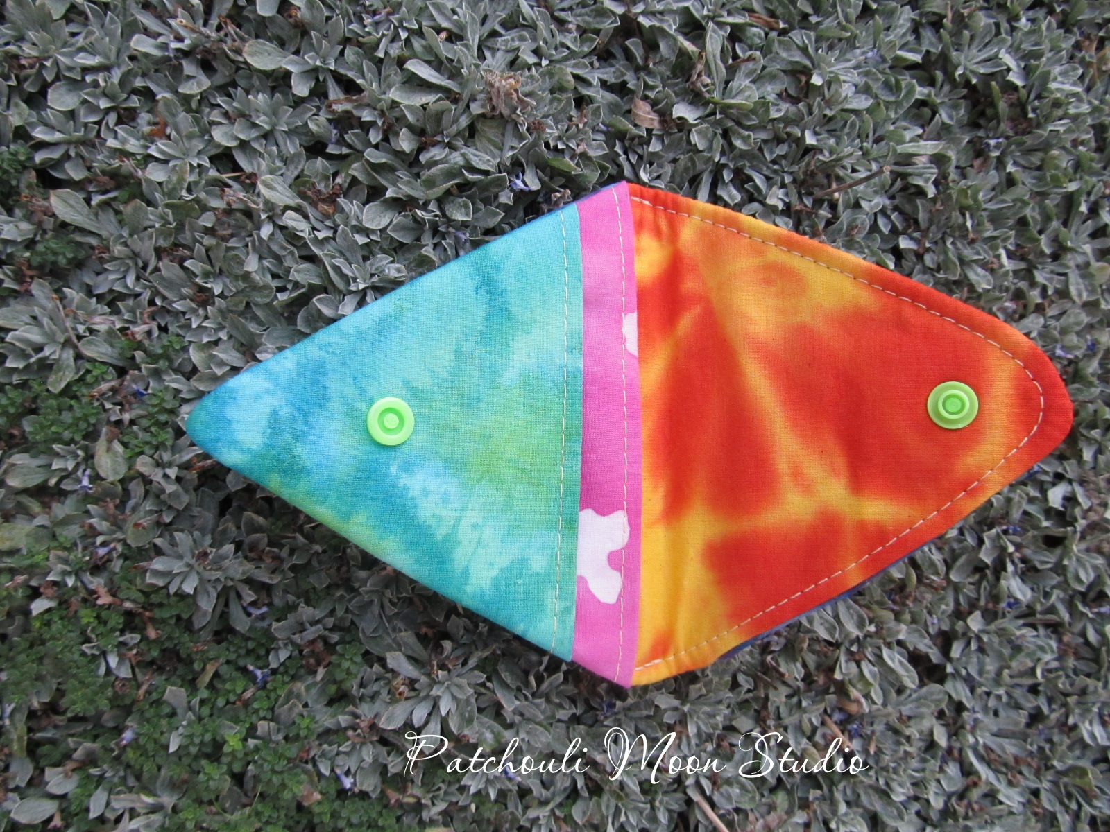 Patchouli Moon Studio: Triangle & Square Fabric Wallets