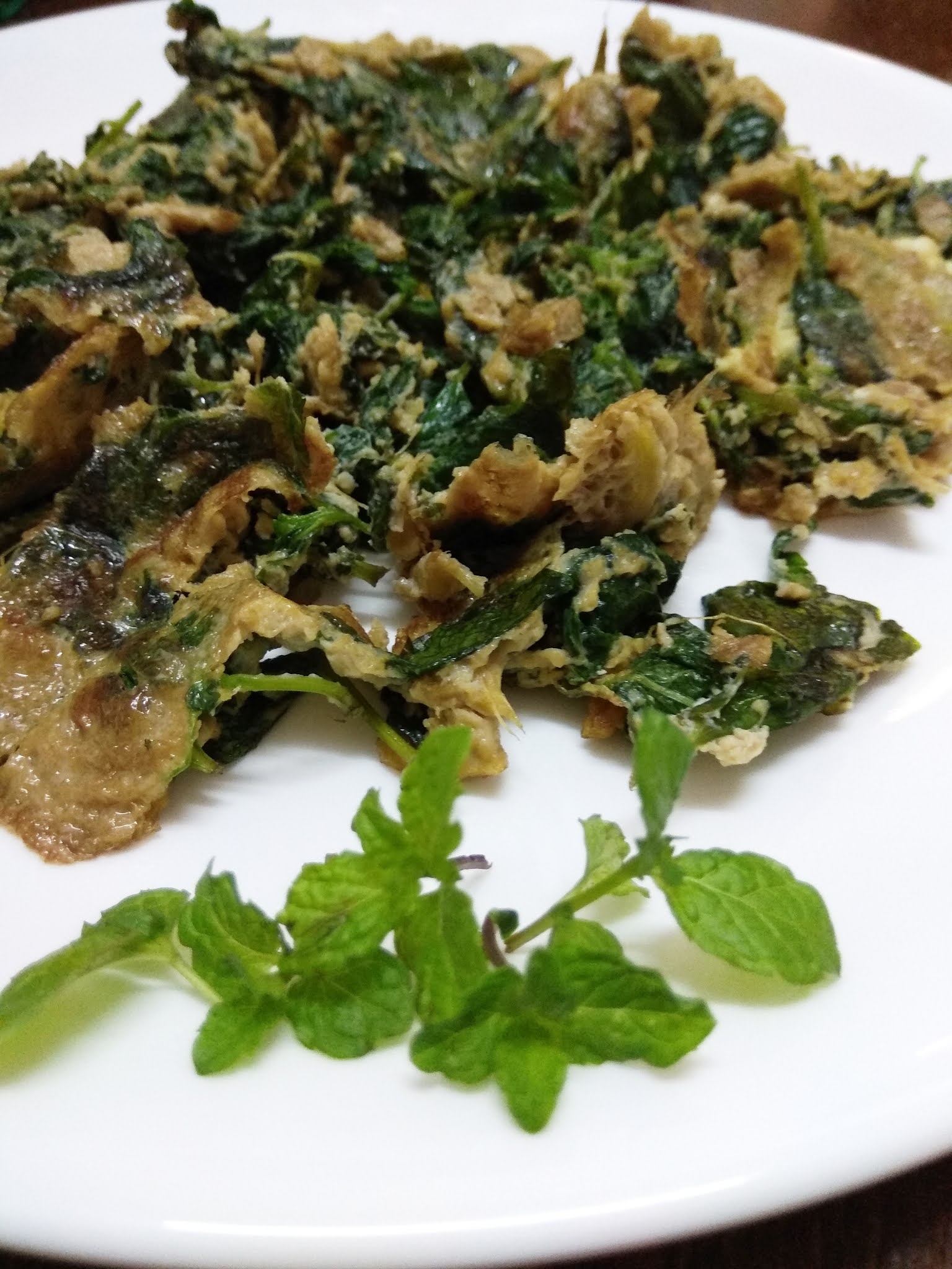 Elinluv's Tidbits Corner: Mint Egg Omelette With A Splash Of Brandy