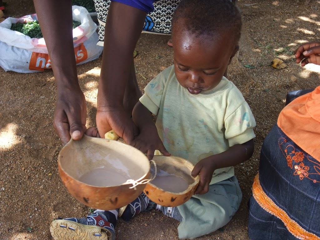Marie's Pastiche: Scenes of West Africa - Calabashes: The Many Uses of ...