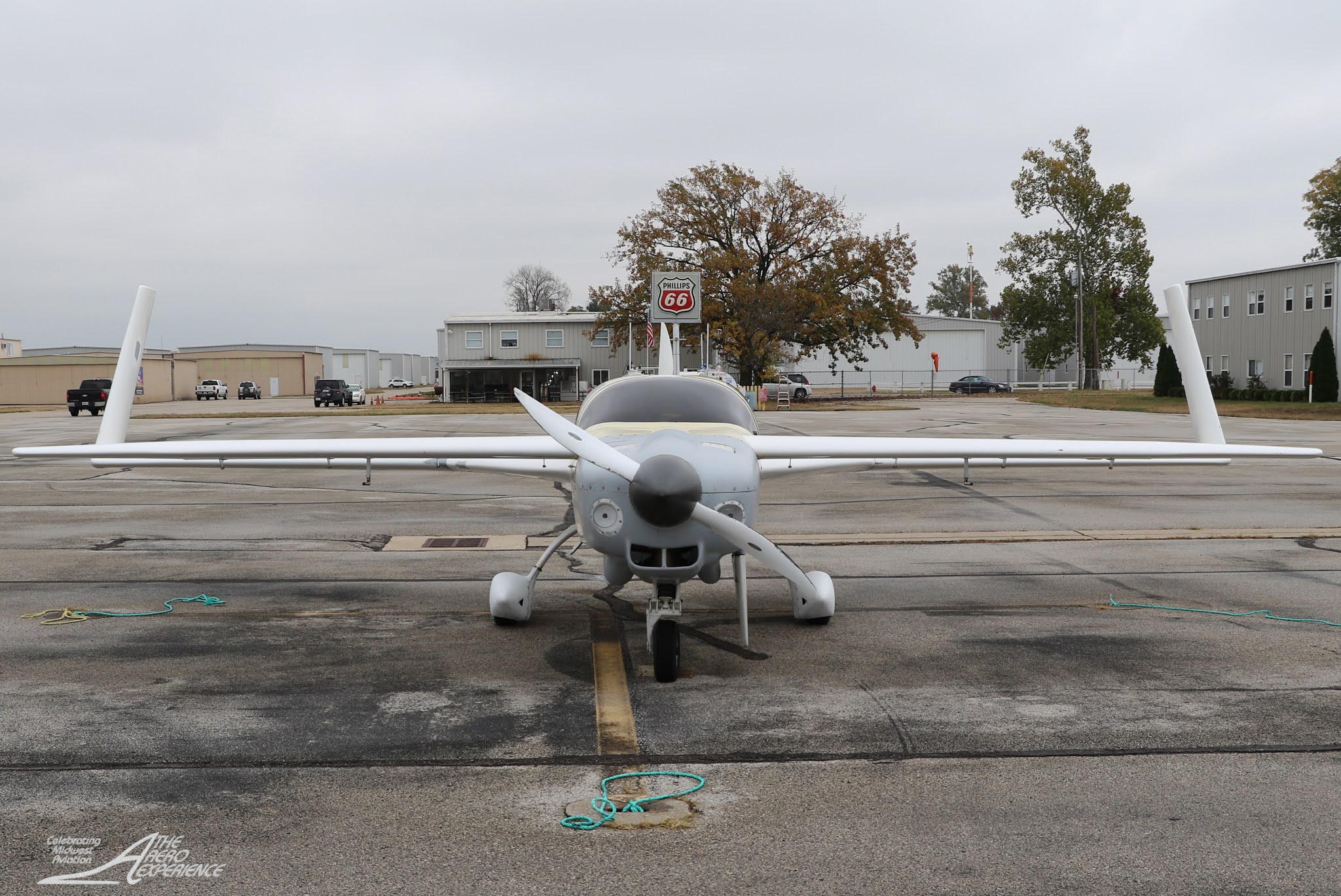 The Aero Experience: Be Defiant! The Rutan Twin-Engine Aviation Oddity ...
