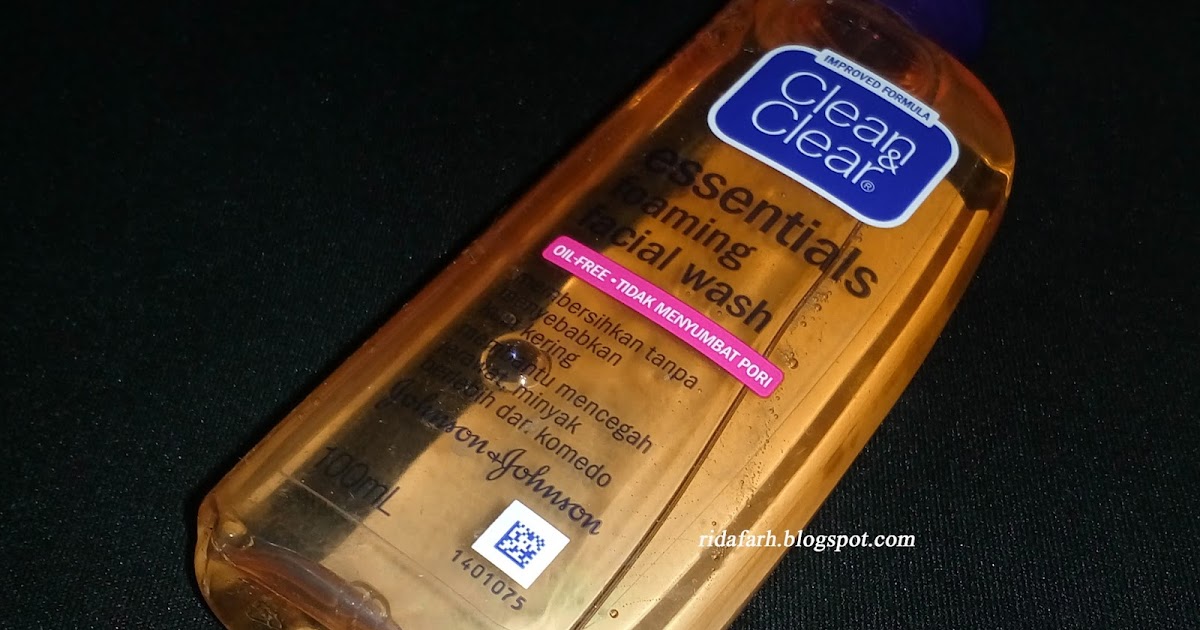 Review: Clean n Clear Essentials Foaming Facial Wash ~ Summer Squash