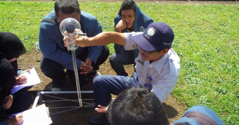 Selamat Ber-surfing Ria: Laporan Pengenalan Alat Klimatologi