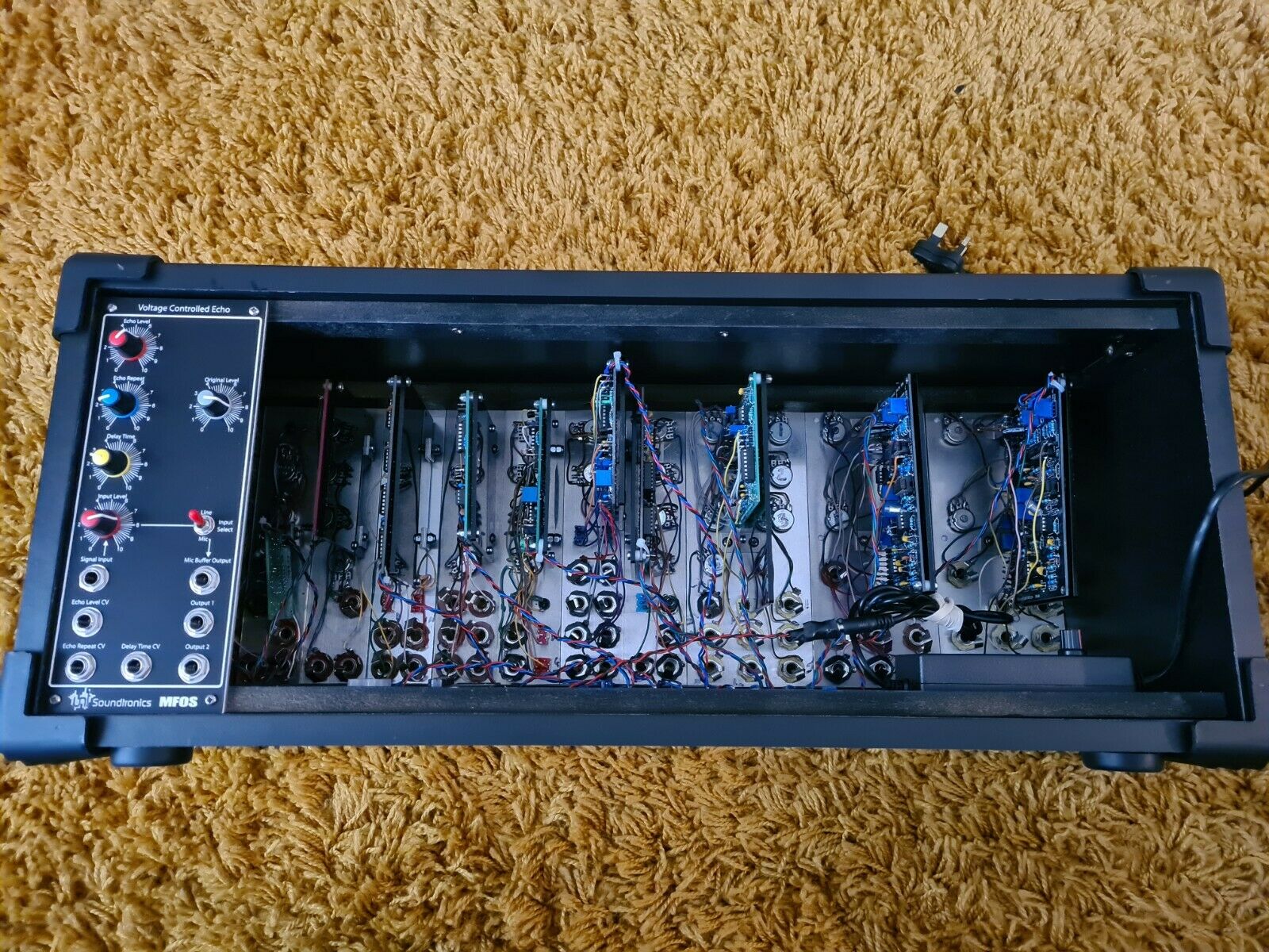 MATRIXSYNTH: Soundtronics MFOS Modular Synth