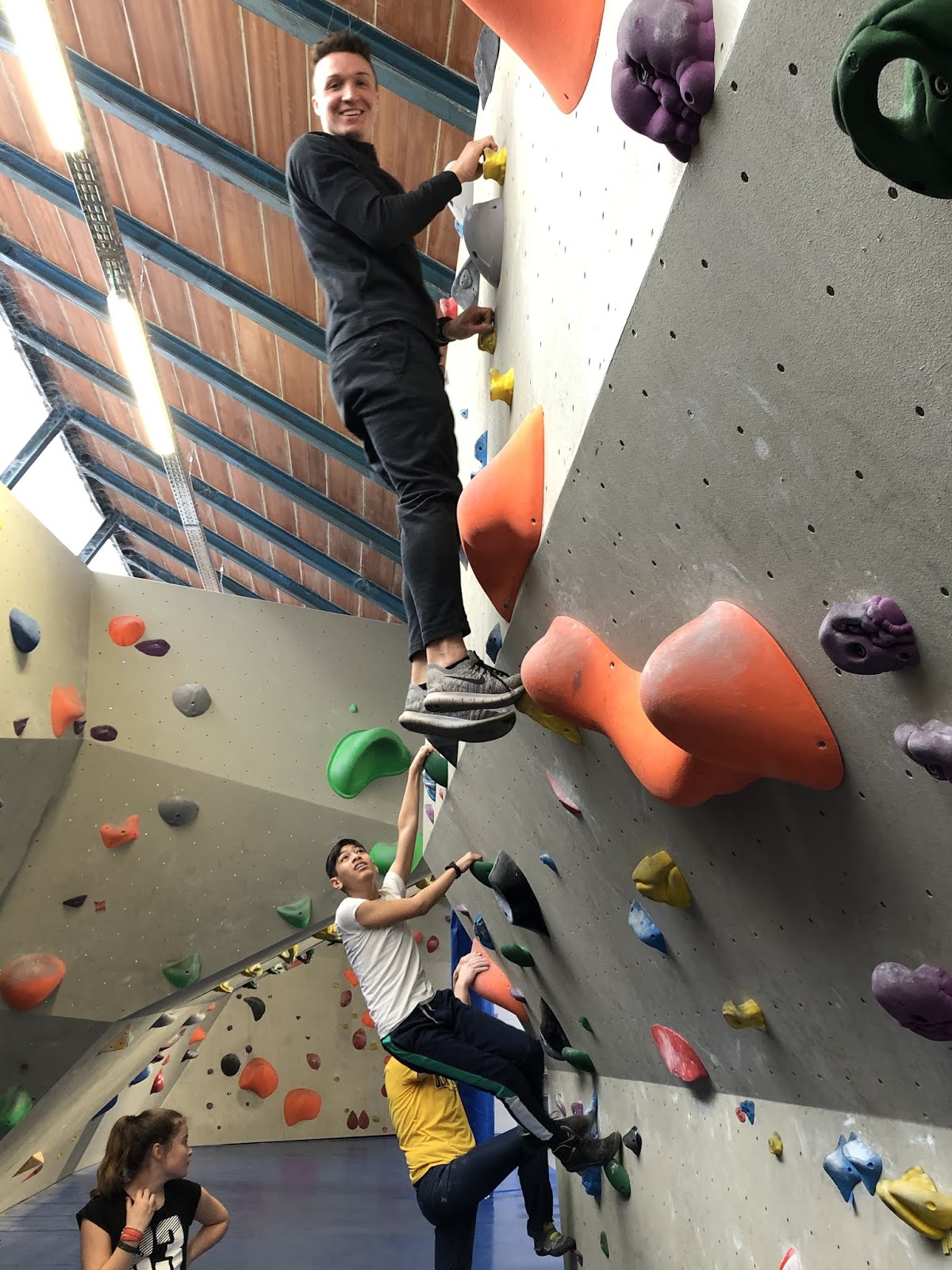 Activité sportive: escalade - École Saint-Joseph à Eben-Emaël - Blog