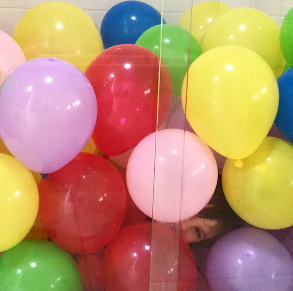 THE INDIGO CREW | Creative living with kids: BALLOON FUN