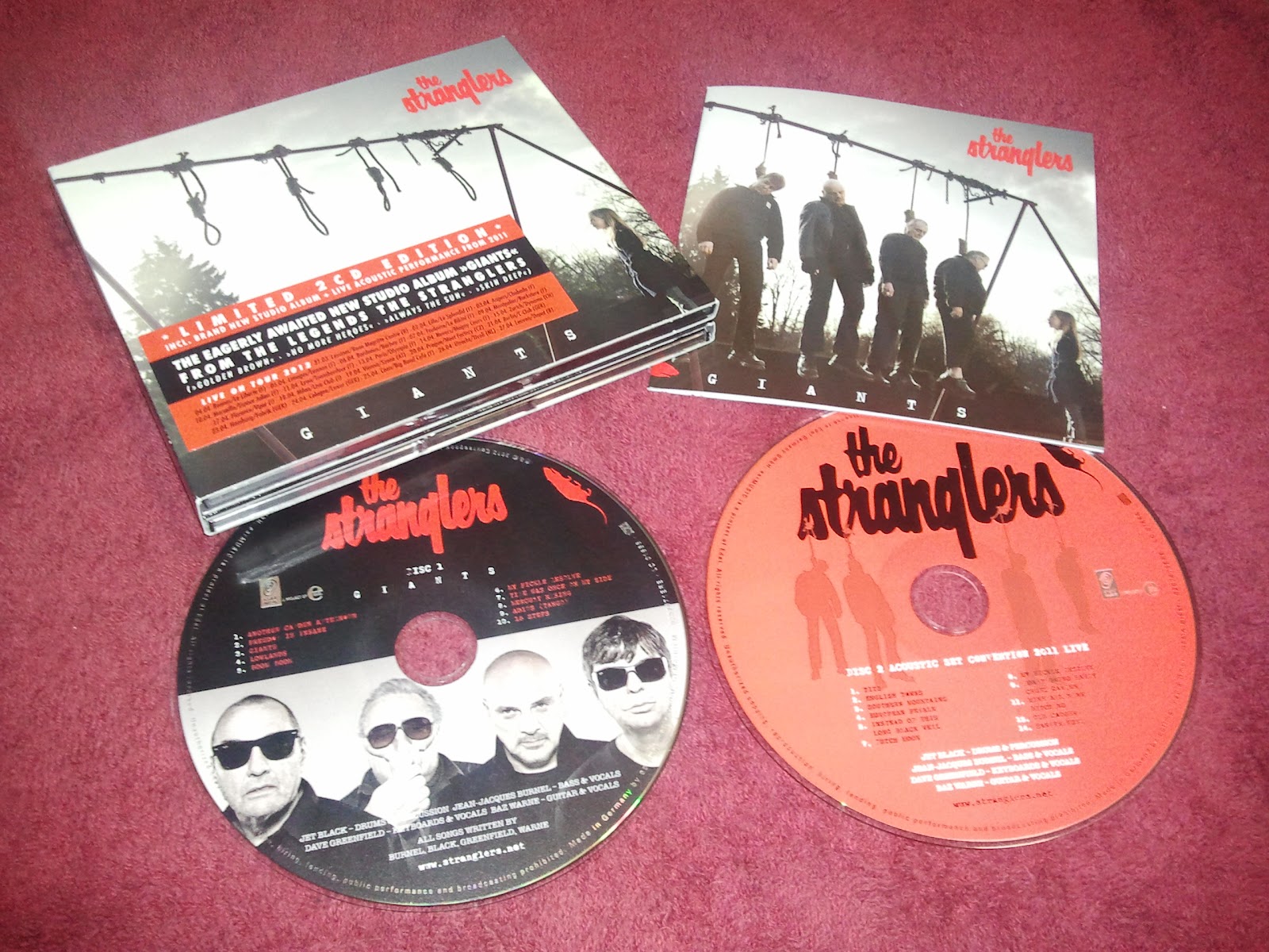 Andrzej Masłowski "Nawiedzone Studio": THE STRANGLERS - "Giants" - (2012)